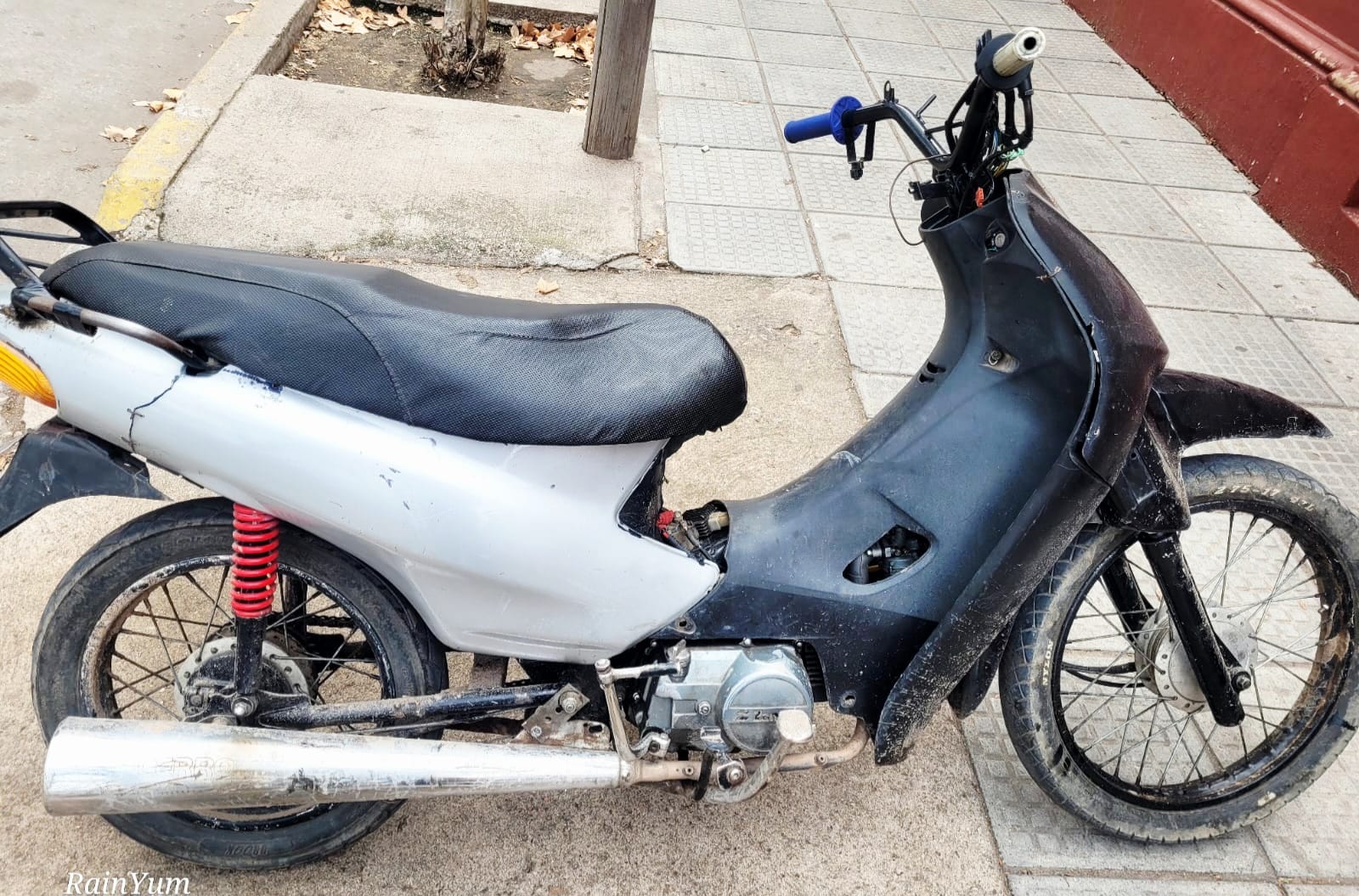 Villa Mercedes: Joven demorado por circular en una moto con numeración adulterada - VM 24 Noticias